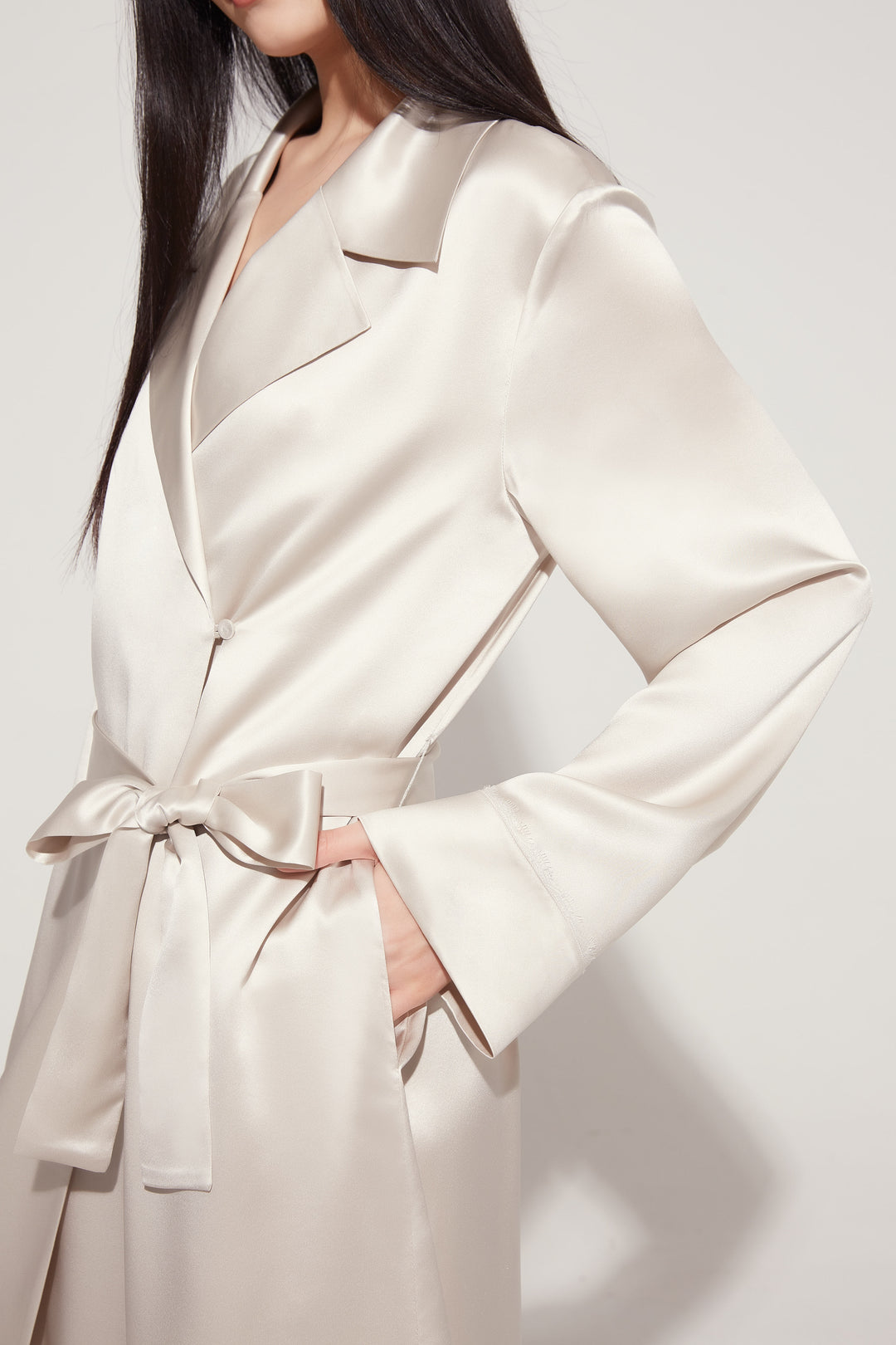 White Feather Silk Kimono Robe – Silky Miracle